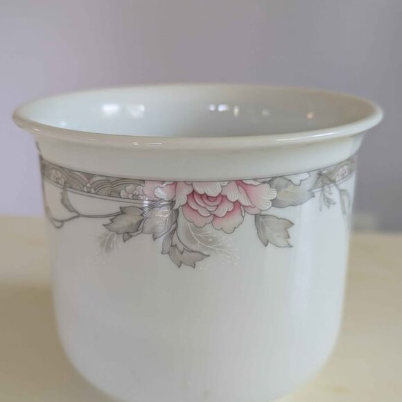 FTD | Accents | Vtg Porcelain Pink Rose Cache Pot Made In Japan Elegant ...